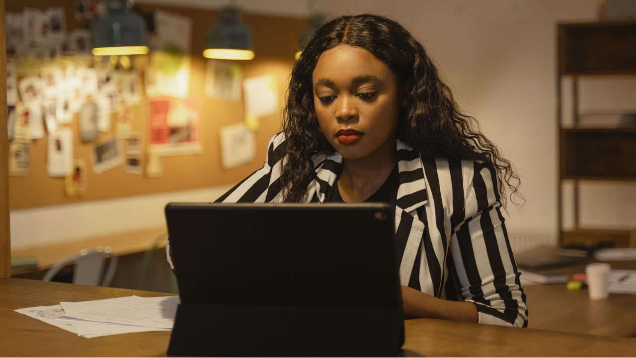 Phone vs Online Form 2290 Filing: Which Is Better for Truckers Today?